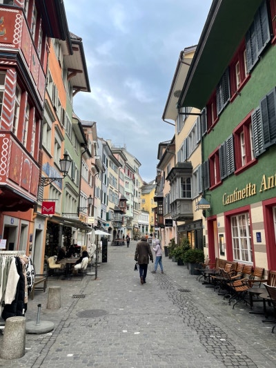 스위스 여행 3 취리히 명소 총정리 반호프거리 린덴호프 사랑의 불시착 촬영지 그로스뮌스터 취리히 시립 미술관