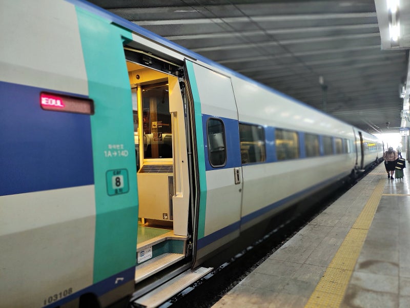 KTX 예매 꿀팁, 종류, 와이파이 비밀번호, 콘센트 자리, 충전기 자리 (ft. KTX 청룡 시간표 노선) : 네이버 블로그