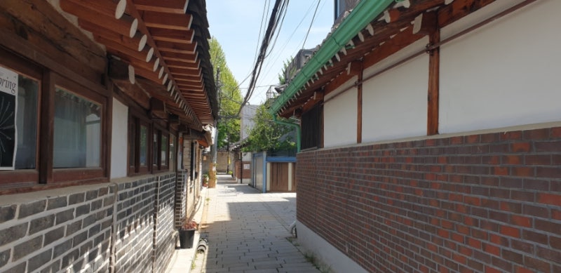 서울 가볼만한 곳 서촌 한옥마을 골목길 투어 도보코스 볼거리 전시갤러리 맛집 카페 네이버 블로그