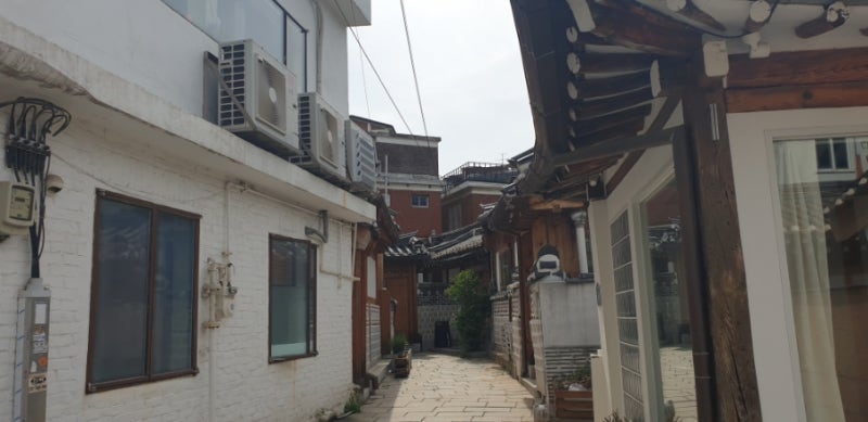 서울 가볼만한 곳 서촌 한옥마을 골목길 투어 도보코스 볼거리 전시갤러리 맛집 카페 네이버 블로그