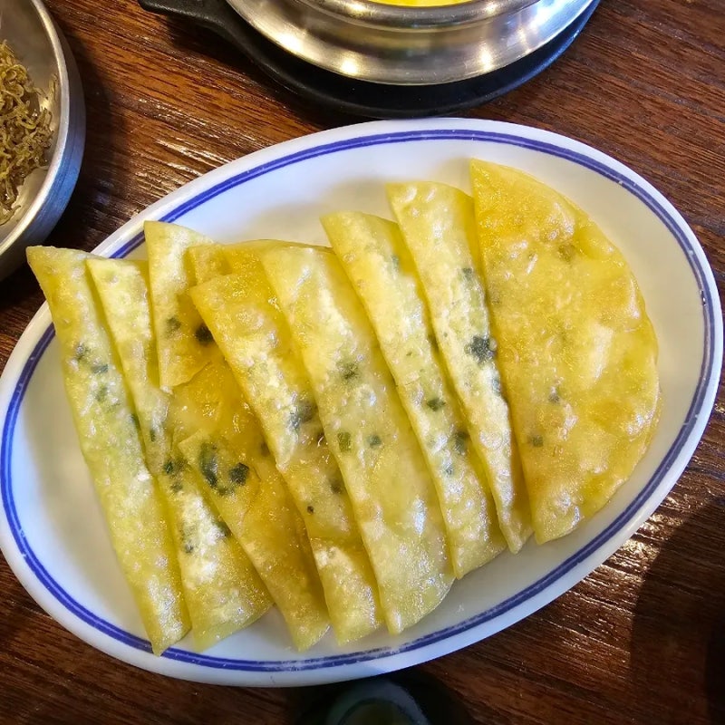 대구 푸른회식당 오징어무침회 납작만두에 반하다 네이버 블로그