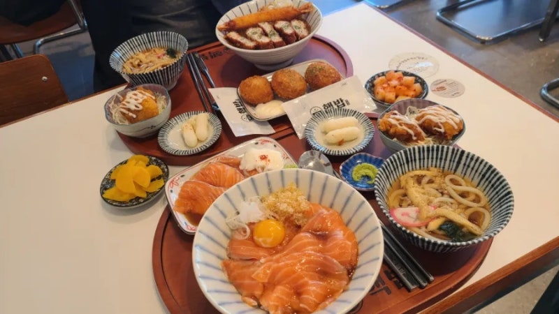 원주 무실동 맛집 덮밥 라멘 핵밥 점심추천 연어덮밥정식 모듬카츠 카레덮밥 정식 연어한접시 감자 고로케 네이버 블로그
