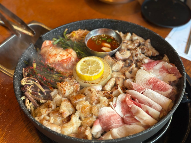 경산 옥산동 고기 맛집 꽃돼지식당 경산점 가족모임 회식 추천 네이버 블로그