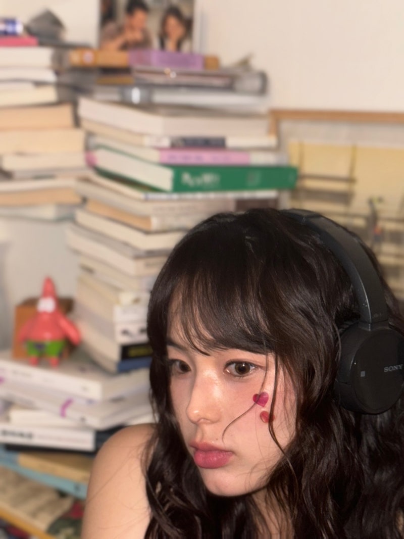 전소미 브랜드 글맆 GLYF : “피플패치”로 키치하게 트러블 드러내는 요즘ㅋ : 네이버 블로그