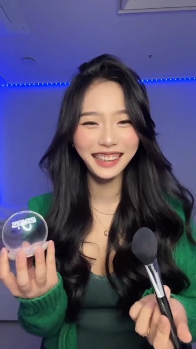 [화제의인물]스피드의 한국 여자친구 틱톡커 '에이미(Amy Flamy)' 프로필 (feat. 나이/인스타/틱톡) : 네이버 블로그