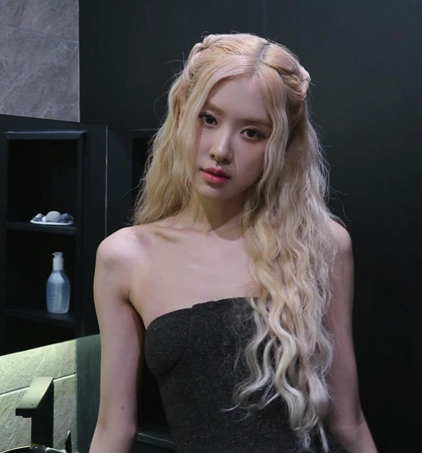 프렌치시크룩의 교과서 로제 입생로랑 호보백 가방 사복 코디 네이버 블로그