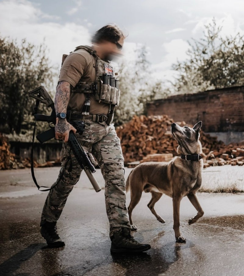 영국육군 특수전(UKSF) SAS 출신 전역자, 현 GBRS그룹 KTC 인스트럭터 'Jay Cal' : 네이버 블로그