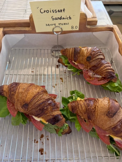 BONJOUR DOG l 광주 충장로 유럽감성 예쁜 카페 봉쥬르도그 베이크샵 : 네이버 블로그