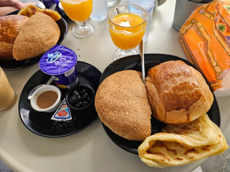 [모로코] 메르주가 - 페스 이동 미니밴 투어 (가격, 소요시간) | 페스 시내 맛집 | 약국 : 네이버 블로그