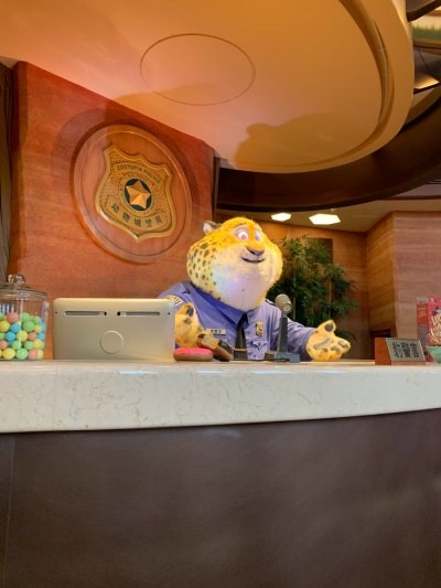 상하이 디즈니랜드 주토피아 총정리 🐰💗🦊 :: 가젤 콘서트 뿌심 | 주토피아 어트랙션 | 웨이팅 | 굿즈 : 네이버 블로그