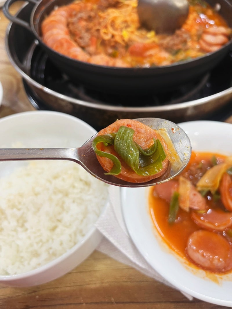 수원 이나경 송탄부대찌개 수원 내돈내산 찐맛집 너무 맛있어서 황당 👀 네이버 블로그