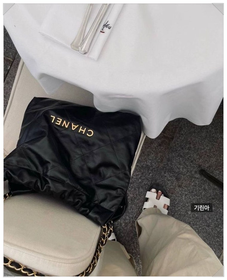 샤넬 가방 종류 추천 및 가격 총정리 클래식 은장 미니백 보이백 캐비어 코코핸들 탑핸들 22백 금장 스몰 미듐