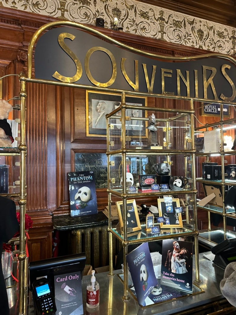 런던 공연 추천 4대 뮤지컬 오페라의 유령 1층 stalls L열 중앙 좌석 시야 : 네이버 블로그