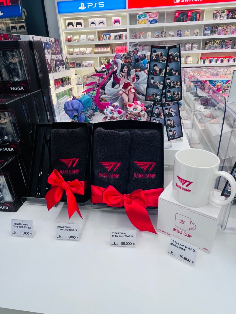 [T1 PC]홍대 티원 베이스캠프(+T1 굿즈샵/T1 유니폼 💫)방문 리뷰 : 네이버 블로그