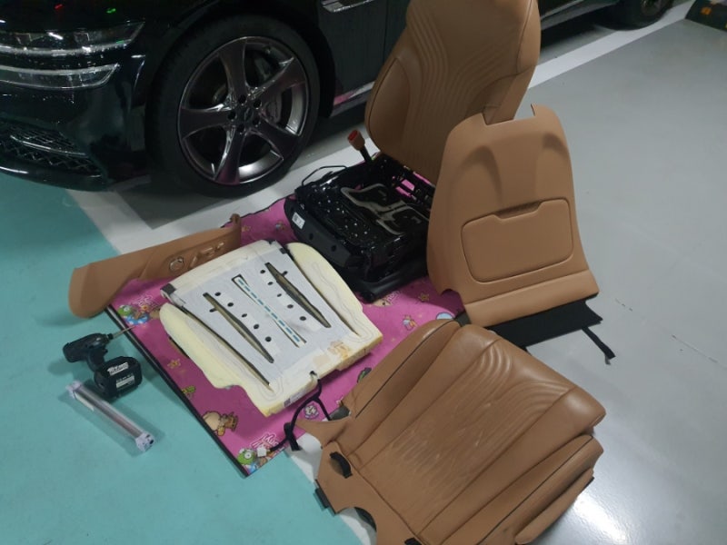 자동차 통풍 시트 분리 세척 G80 운전석 커피 라떼 흘림 의자 탈거 가죽 세차 네이버 블로그