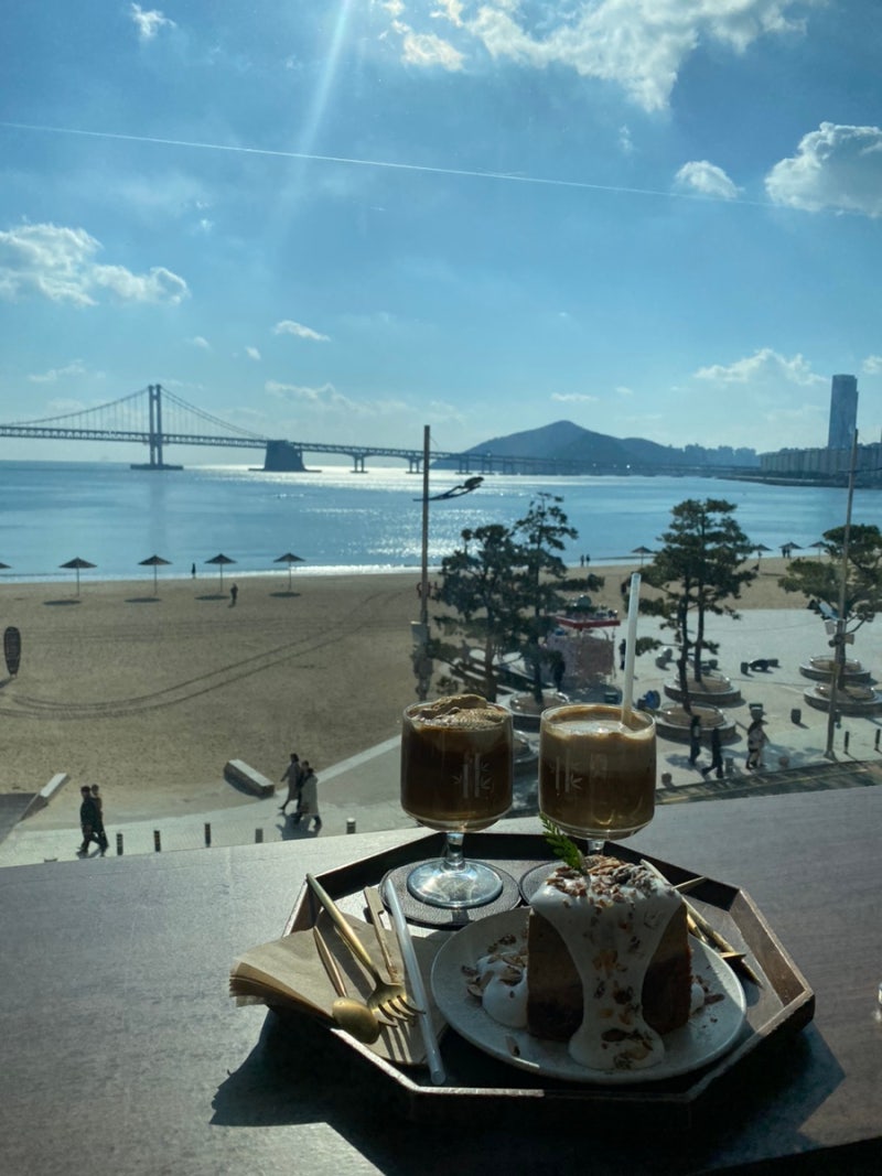 바다보이는 카페 부산 광안리 차선책 갸또 인절미 라떼 먹어봤어요 주차 가격 네이버 블로그