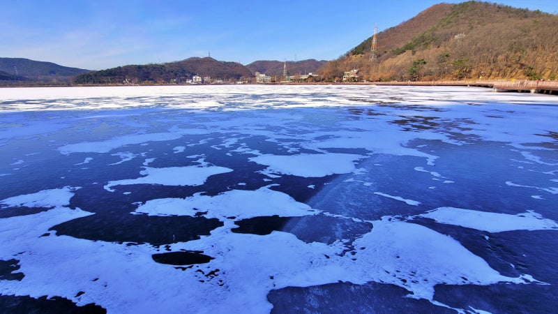 반월호수공원 둘레길 군포 가볼만한 곳 눈 덮인 호수 눈부신 반월호수 네이버 블로그