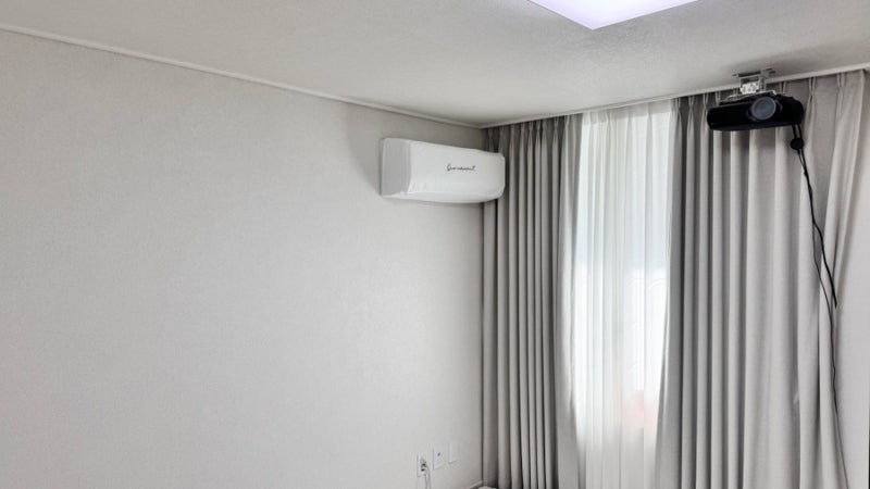 디아망 회벽화이트(PR002-01) 천장까지 벽지 도배 후기 : 네이버 블로그