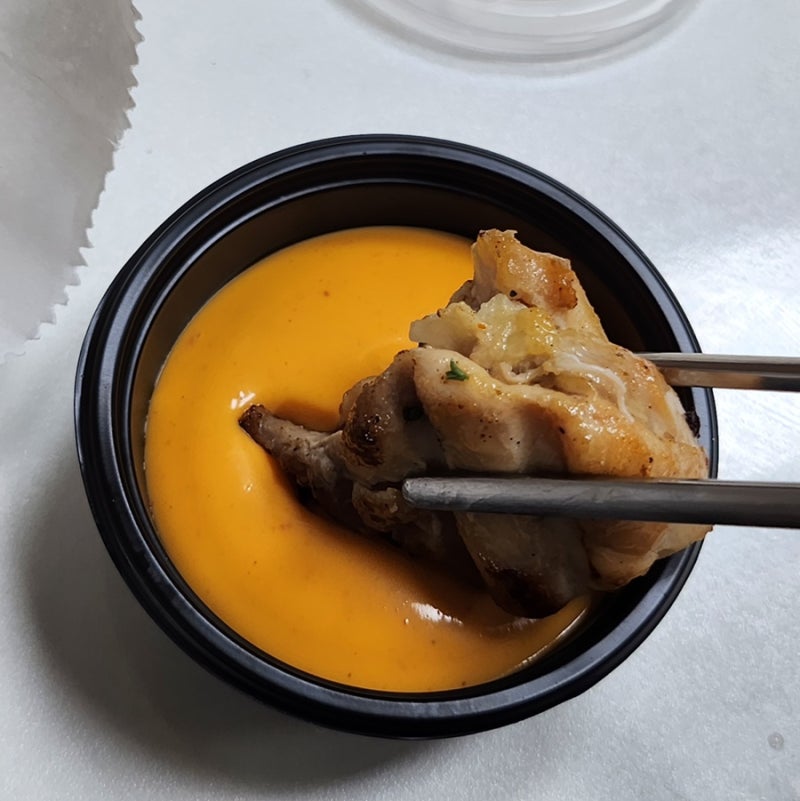 기영이숯불두마리치킨 메뉴추천 통마늘 소금 양념 간땡이 네이버 블로그
