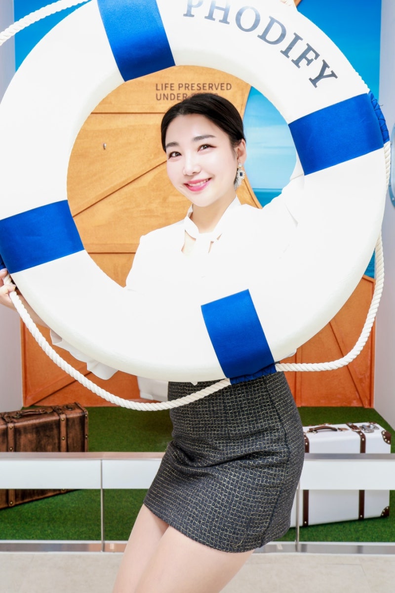 홍대셀프사진관 포디파이에서 만나는 스페인여행 찬드니 인생사진 대방출 네이버 블로그