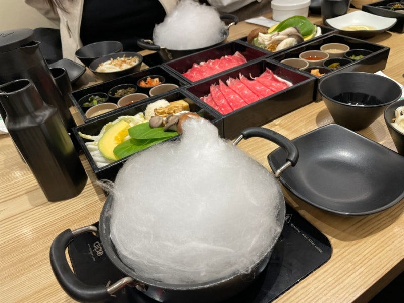 서울 반포 고속터미널 파미에스테이션 맛집 추천 구름 스키야키 모츠나베 일상정원 네이버 블로그