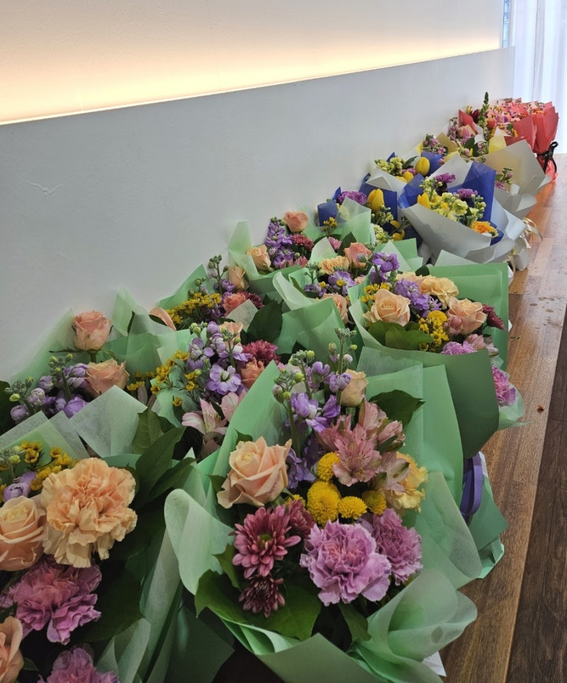 판교꽃집 라라스페이스 기업행사단체꽃다발시흥동꽃집파미어스몰꽃집판교테크노밸리꽃집시상식꽃다발 네이버 블로그