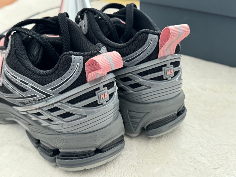 뉴발란스 1906R 블랙 핑크 문 (M1906RHC) 사이즈 / 코디 : 네이버 블로그