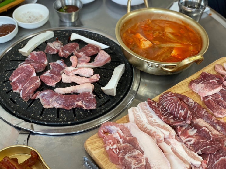 강릉포남동고깃집 강릉본가뒷고기 현지인이 추천하는 강릉고기집