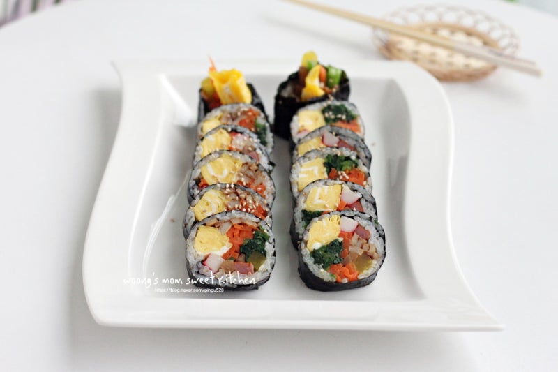 기본 김밥맛있게싸는법 김밥속재료 시금치 당근 야채 김밥 만들기 네이버 블로그