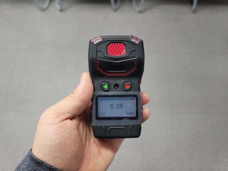 휴대용 이산화탄소 CO2 농도측정기 이산화탄소 경보기 EDW-100 제품 특장점 소개 : 네이버 블로그