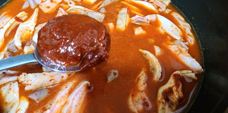 돼지내장볶음 만드는법 돼지곱창손질 돼지부속물 오소리감투 부위 손질해서 돼지곱창볶음 만들기 술안주 요리레시피 네이버 블로그