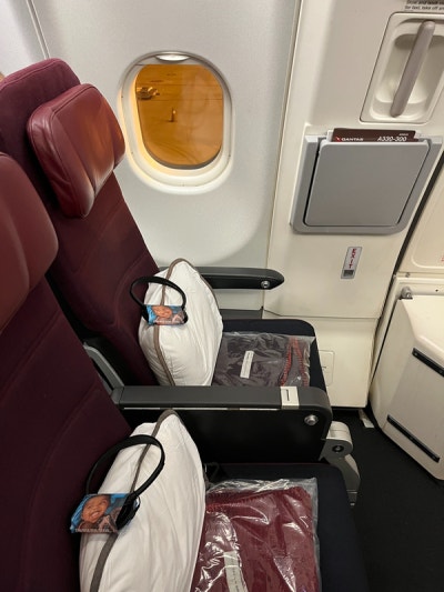 인천 - 시드니 왕복 콴타스 항공 탑승 솔직후기 (QF88/QF87) / 기내식 맛집 , 비행기인가 와인바인가 ! : 네이버 블로그