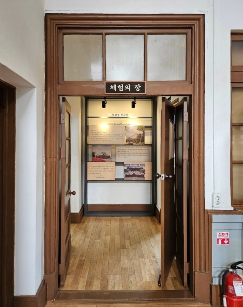 군산 뚜벅이 군산여행 아리랑스탬프투어코스 100년의 근대역사를 담은 옛군산세관 호남관세박물관 네이버 블로그