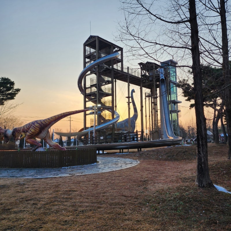 익산 공룡테마공원 익스트림슬라이드타워 야간 야외 벚꽃 놀이터 네이버 블로그
