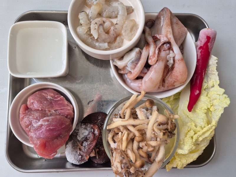 맛있고 풍성한 유산슬 덮밥 만드는 법 유산슬 만들기 주말요리 추천 주문 말고 만들어보세요~~ 네이버 블로그