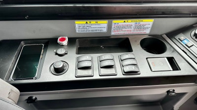 2024 KGM커머셜 C090 : 네이버 블로그