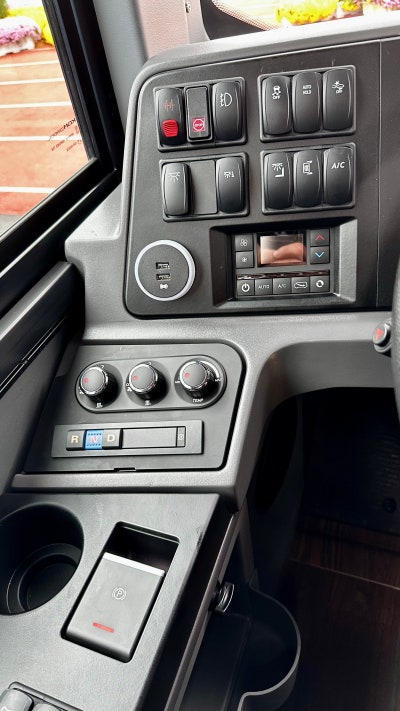 2024 KGM커머셜 C090 : 네이버 블로그