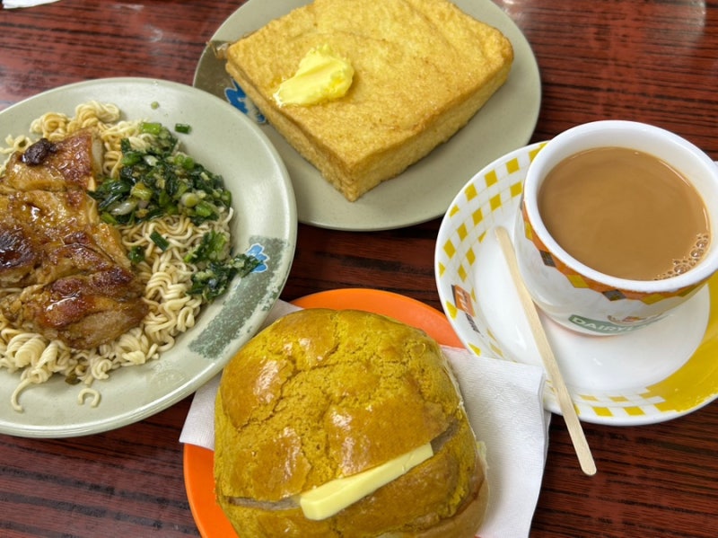 홍콩 여행 차찬탱 란퐁유엔 소호점 파인애플번밀크티 세트 프렌치토스트 치킨누들 현금이랑 옥토퍼스 카드 혼합 결제 홍콩 센트럴역 맛집 네이버 블로그