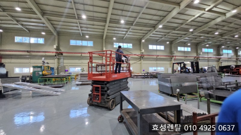 고소작업대 리프트 렌탈 대여 임대 편리하고 깨끗한 장비 1인승 6미터 8미터 10미터 12미터 15미터 서울 평택 오산 용인