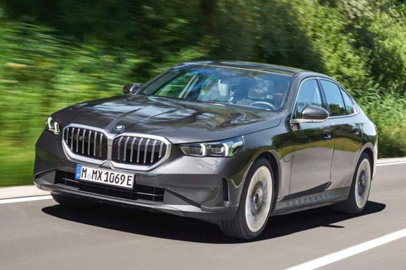 BMW, 550e xDrive 국내 출시 가격, 디자인, 성능 및 제원 총 정리 : 네이버 블로그