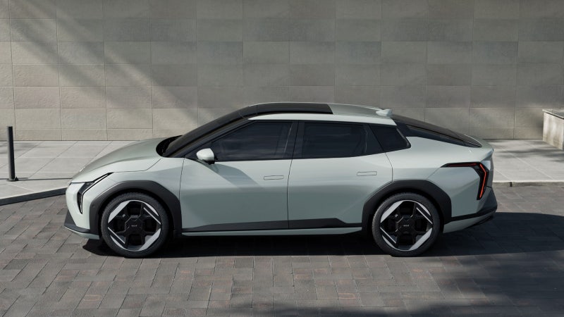 [최초 공개] K3 뒤 잇는 기아 첫 전동화 세단 - 더 기아 EV4 : 네이버 블로그