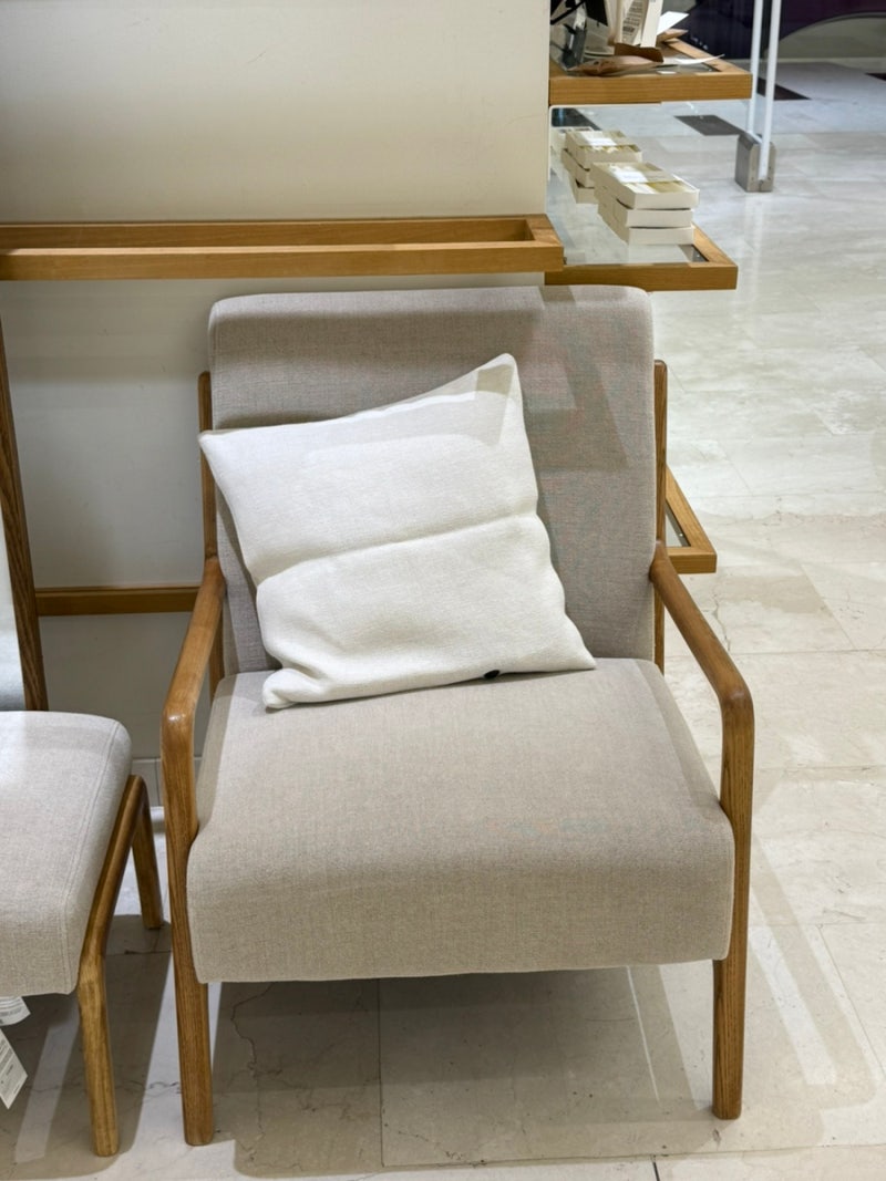 ZARA HOME 자라홈 IFC몰 매장 그릇 조명 스툴 쿠션 등 구경하기 : 네이버 블로그