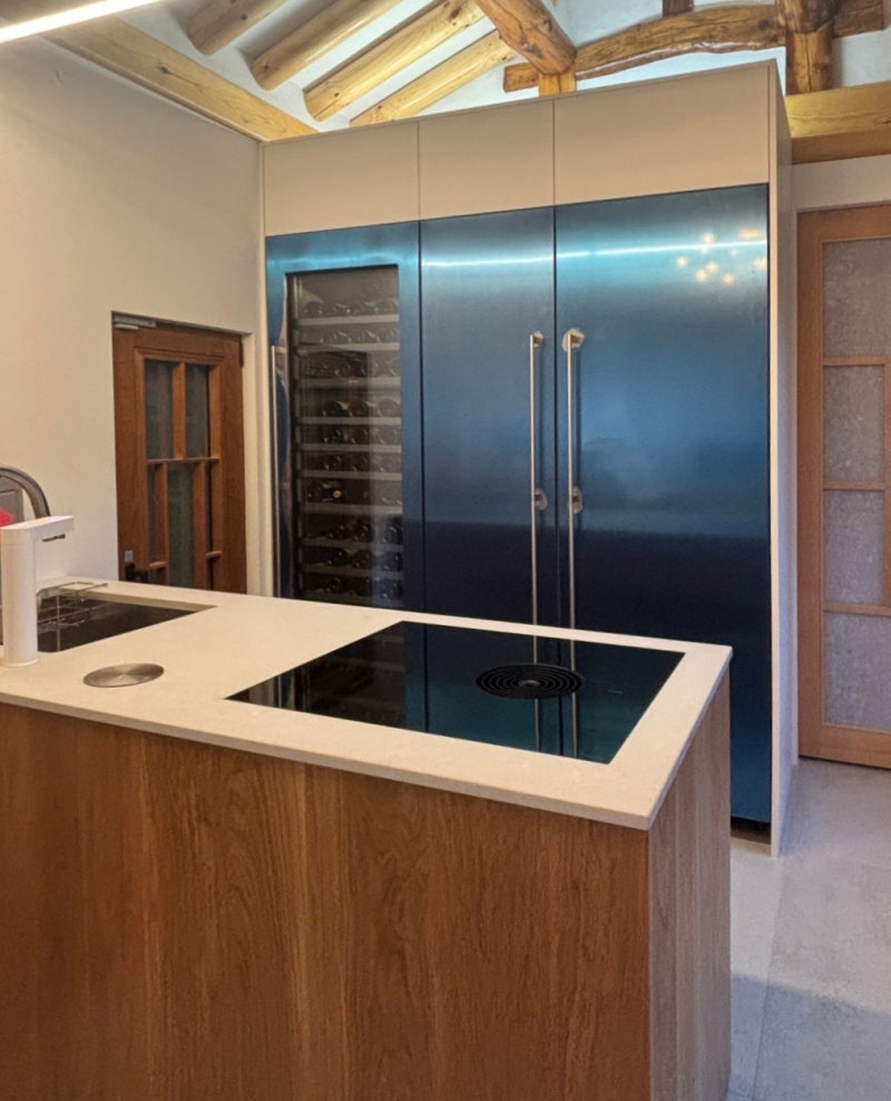 한옥의 멋에 스며든 혁신! BORA S PURE가 완성한 종로구 게스트하우스 주방 : 네이버 블로그