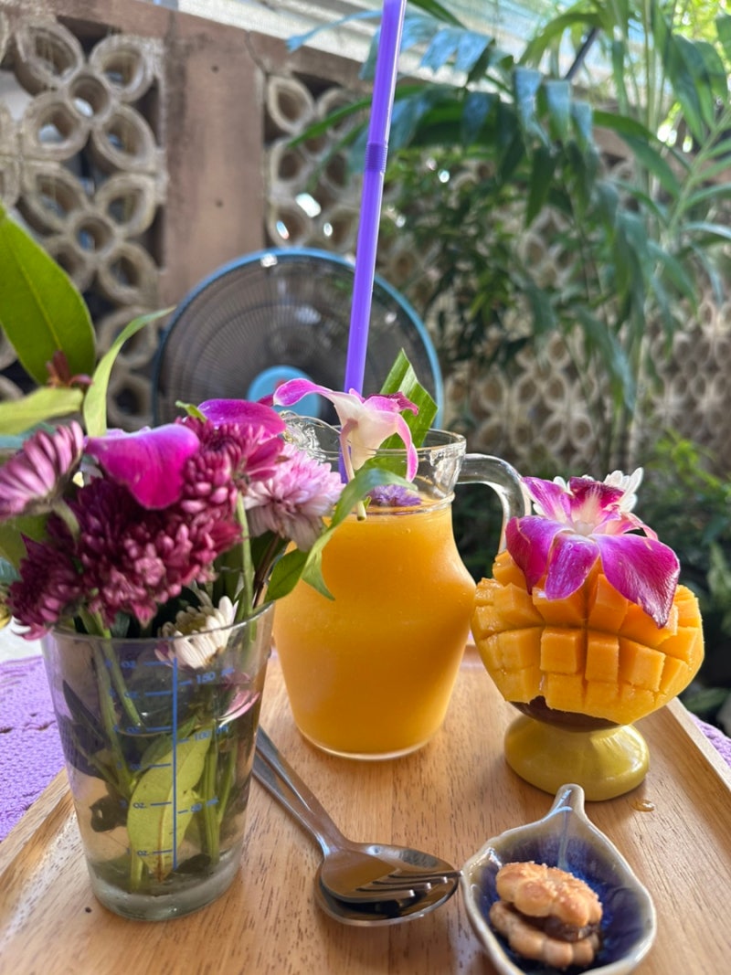 [카페후기] Sweet Home Coffee 망고스무디 올드타운/치앙마이 : 네이버 블로그