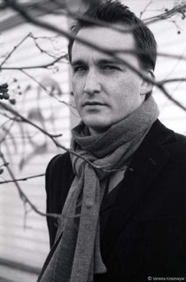 슬픈 중독성, 그 파열음을 향한 자아 성찰을 담아 내뱉다. : 네이버 블로그